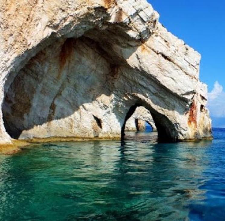 ContextoExato - Conheça a ilha de Zaquintos na Grécia