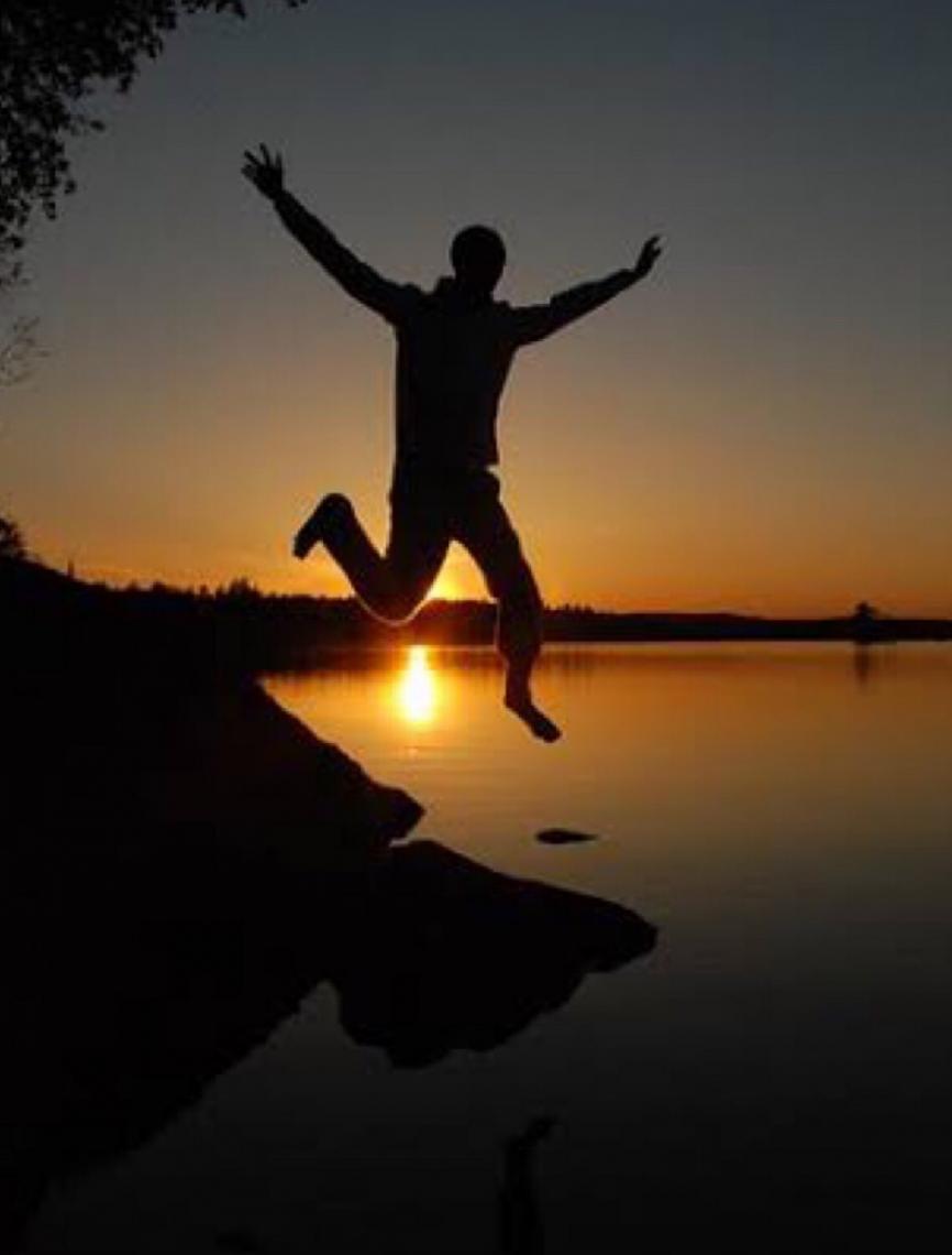 ContextoExato - Afinal, o que significa ser feliz?
